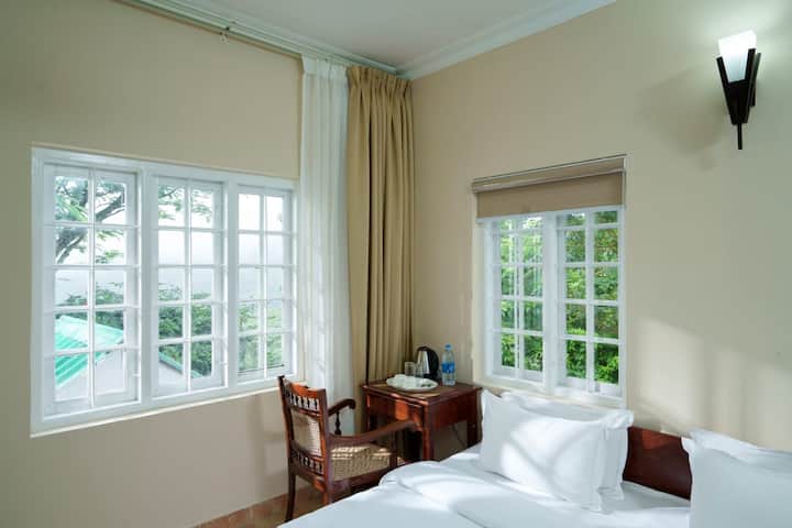 Serene Deluxe Room - Munnar