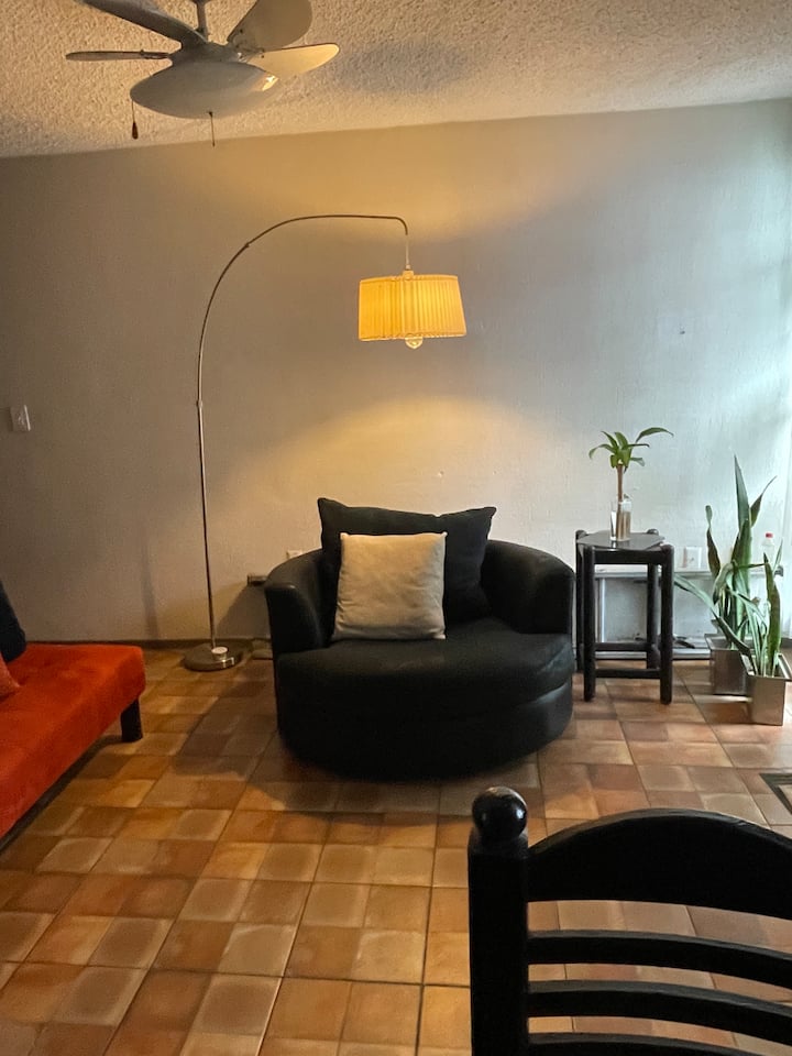 Bonito Y Espacioso Depa En Planta Baja 2 Recs. - Uruapan