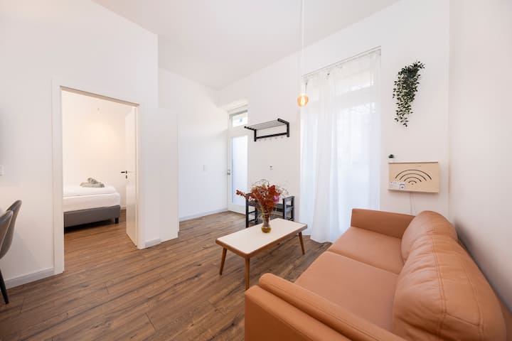 Great 4-room Apartment In Prenzlauer Berg - Berlín