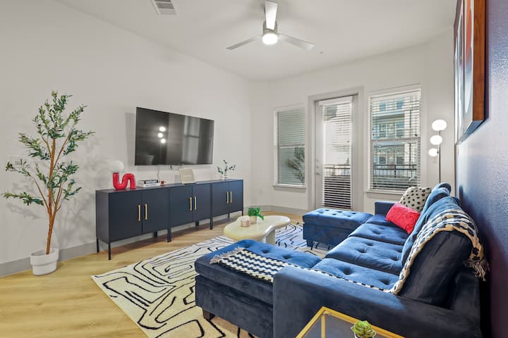 Spacious 2br | 2 King Beds + Pool & Fitness Access - Farmers Branch