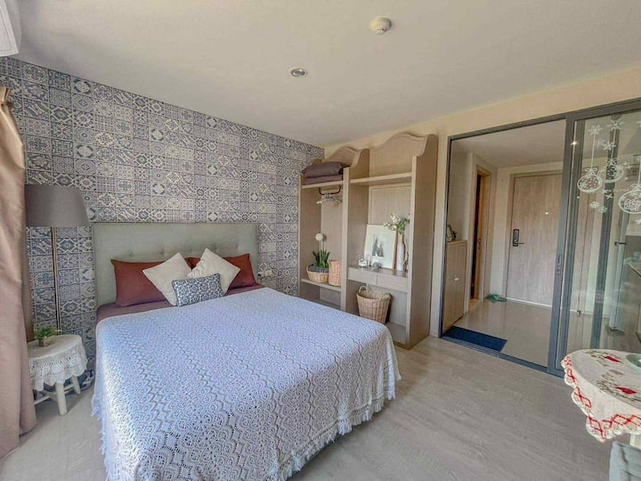 Exclusive Condo With Pool - Hua Hin