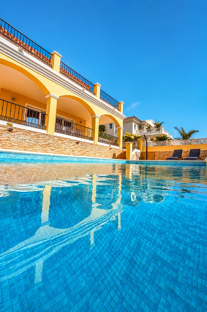 Vista Mar Heated Pool Villa - Adeje