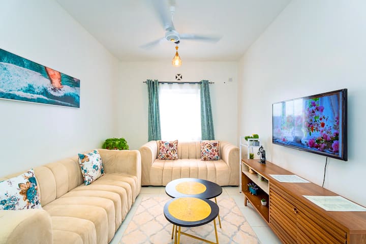 2br Apt| Pool | Gym | Hot Shower| Central Msa - Mombasa