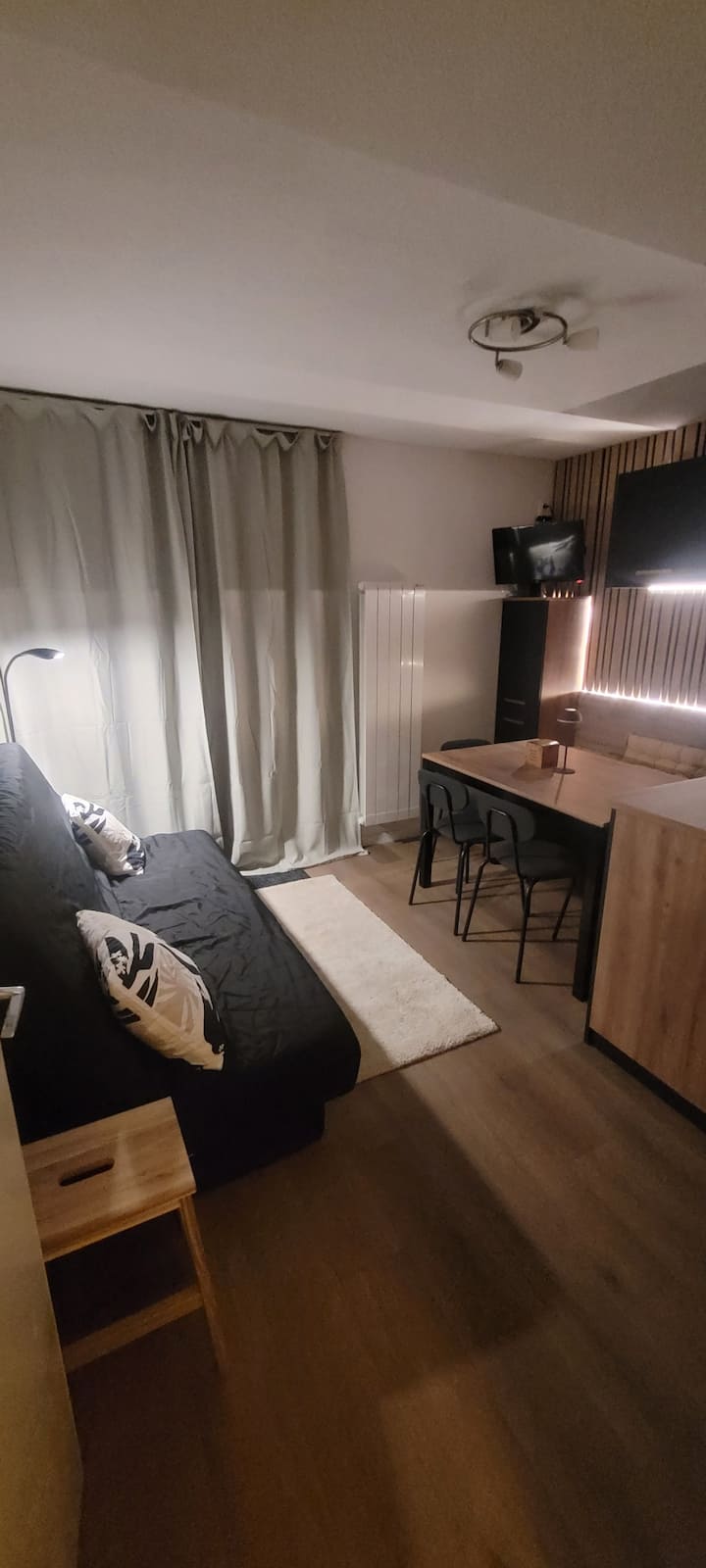 T2 Rénové Cosy 6 Personnes, Skis Aux Pieds, Balcon - Allevard
