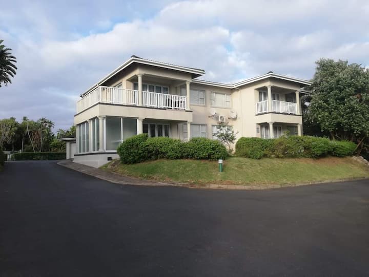 Tweni3beachhouse - Port Shepstone