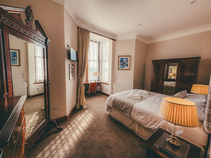 Strone House - Airbnb