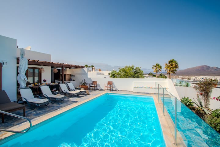 Casa Serena Sea Views -