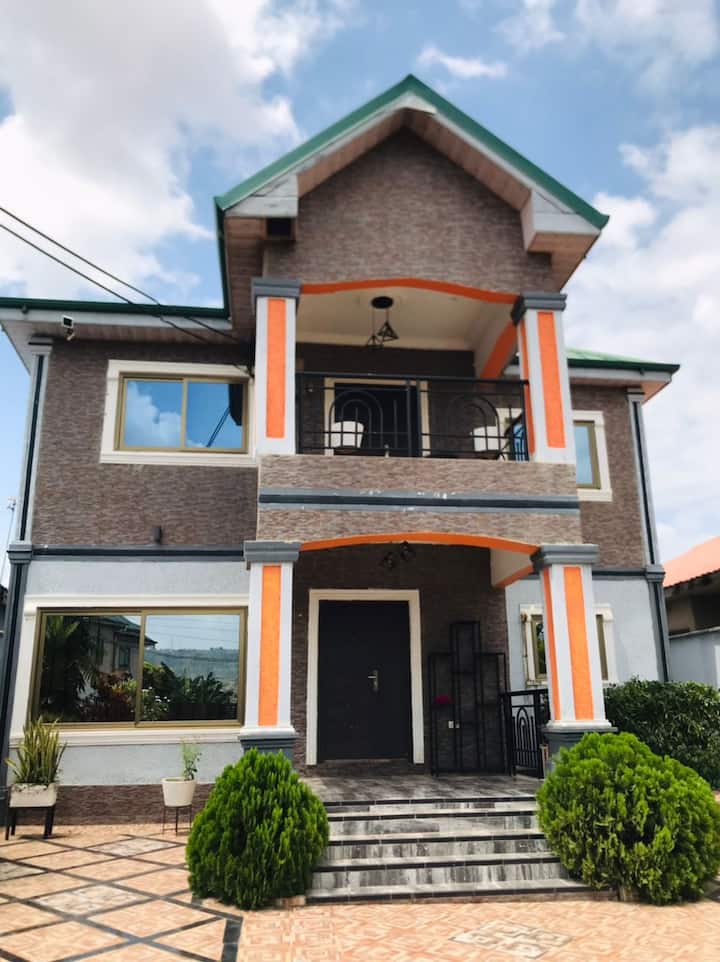 6 Bedroom House @ Pokuase Abensu - Ghana