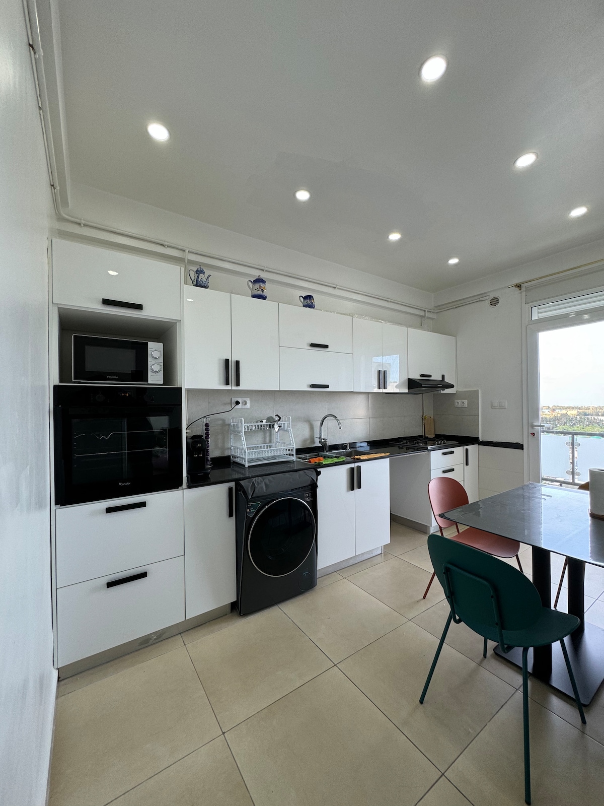 Cozy and bright, quiet and fully equipped two-room apartment ...