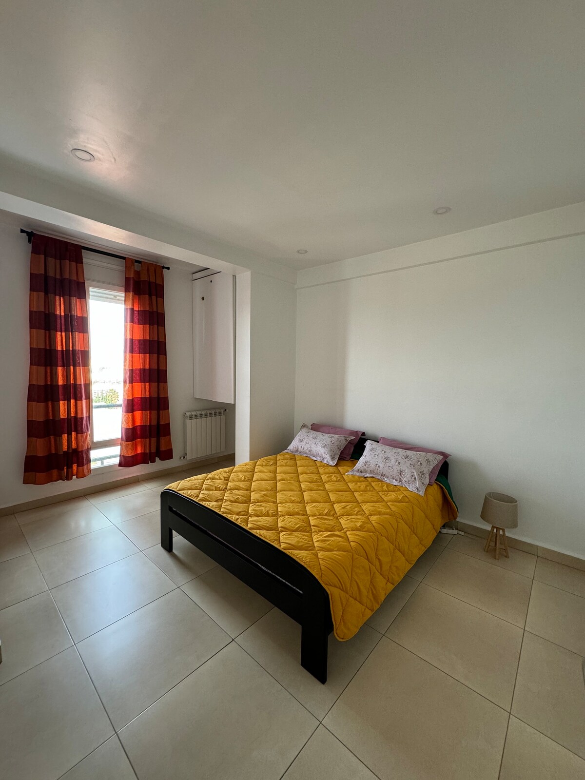 Cozy and bright, quiet and fully equipped two-room apartment ...