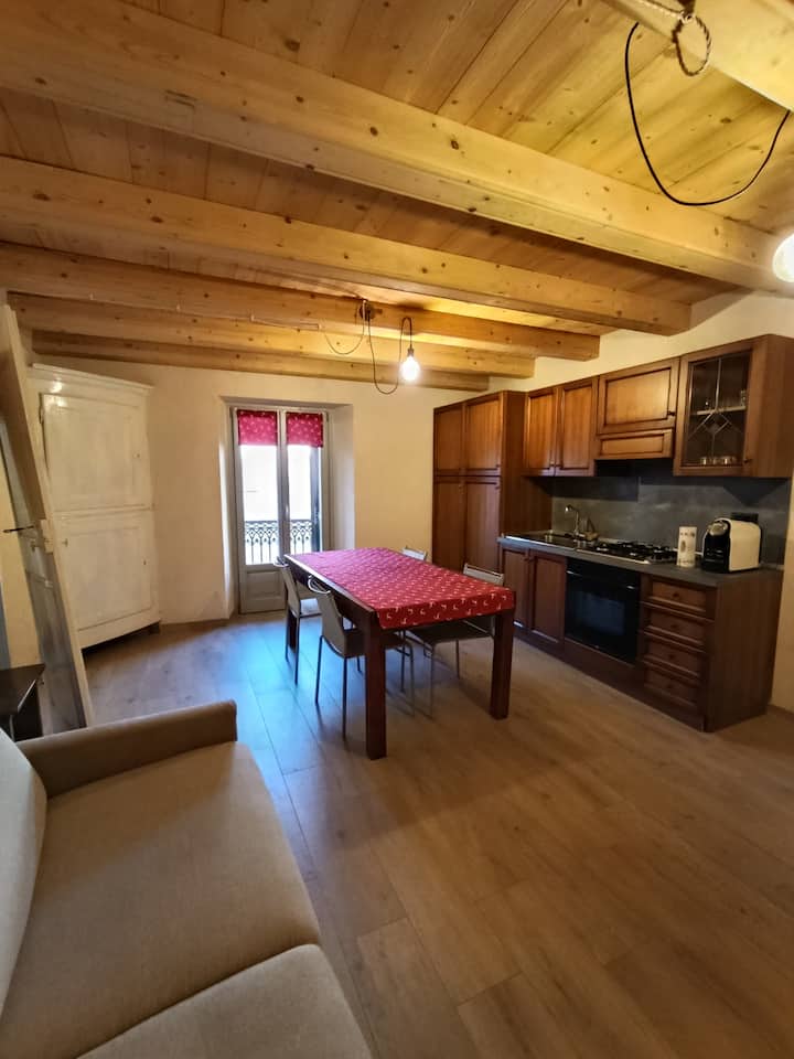 Bilocale In Centro A Demonte (Casa Dibileo) - Entracque