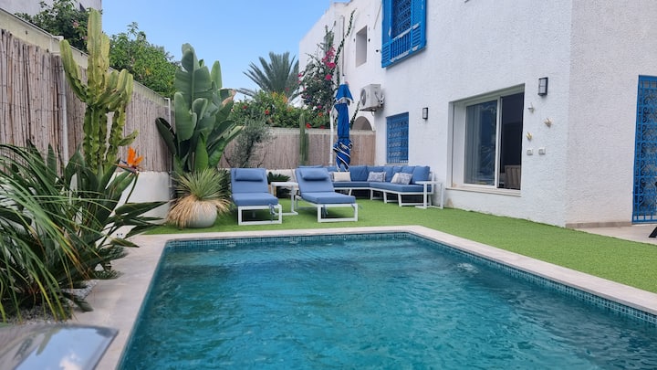 Villa 3 Chambres Avec Un Grand Jardin Et Piscine - Hammamet