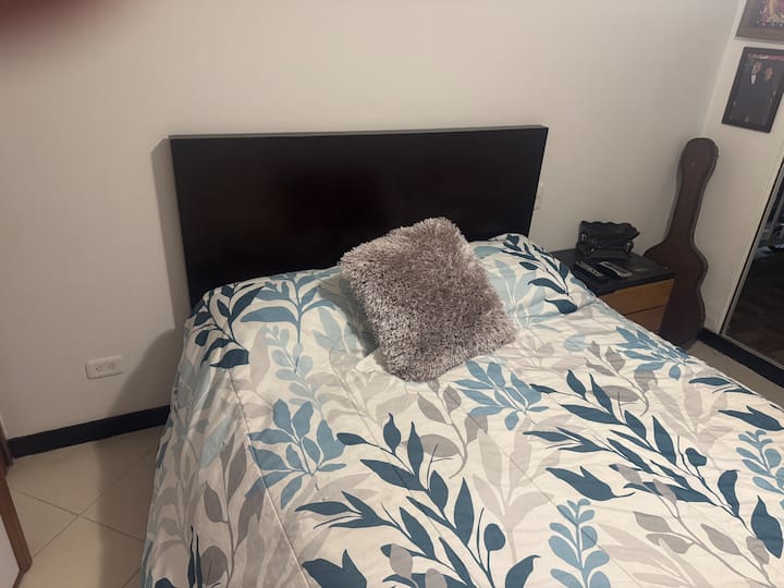 Apto Cerca A Zona Hospitalaria Salud Y Descanso - 麥德林