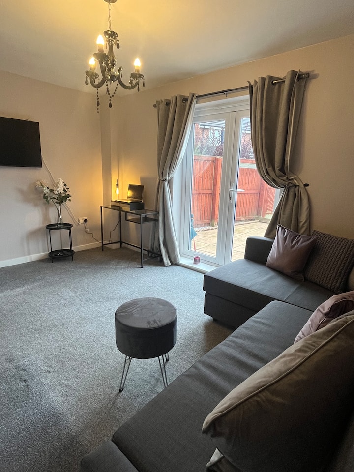 Durham Retreat - Modern Comfort Amid Regal History - Durham