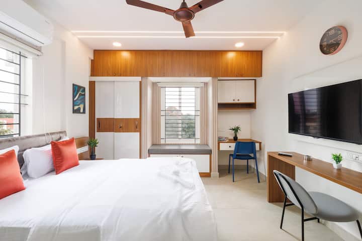 Obs Lux Suites With Balcony | Jp Nagar - Bangalore