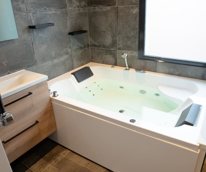 Wellness Bungalow Met Sauna & Whirlpool - Zoetermeer