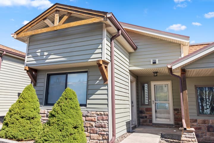 Sr30 Updated Shamrock Condo Ski Access Petfriendly - Snowshoe, WV