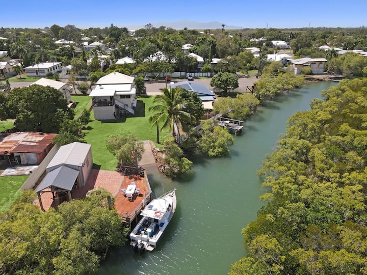 Riverfront Retreat With Boat Ramp - Fish From Deck - Magnetic Island