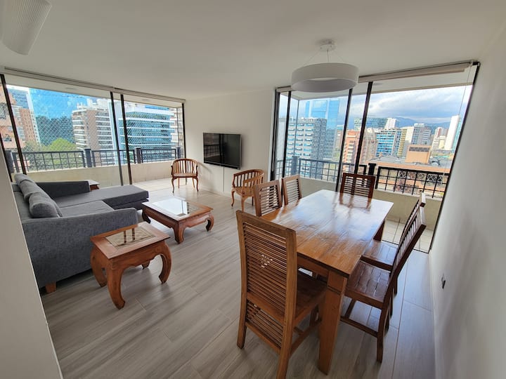 Vista Cordillera En Las Condes, Balcón Y A/c - Chile