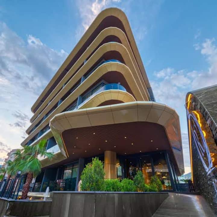 Alanya şEhir Merkezinde (Royal ) - Alanya