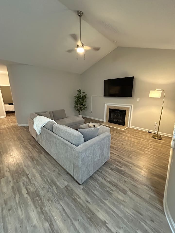 Family Friendly Cozy Home - Cary, NC