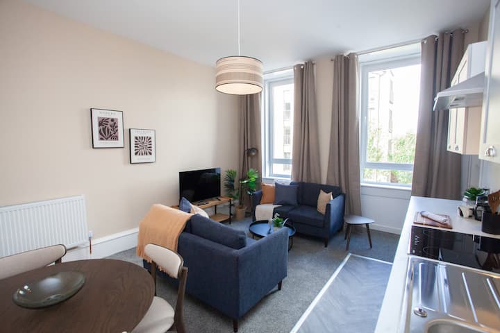 Stylish Southside 3 Bedroom Flat With Free Parking - Glasgow
