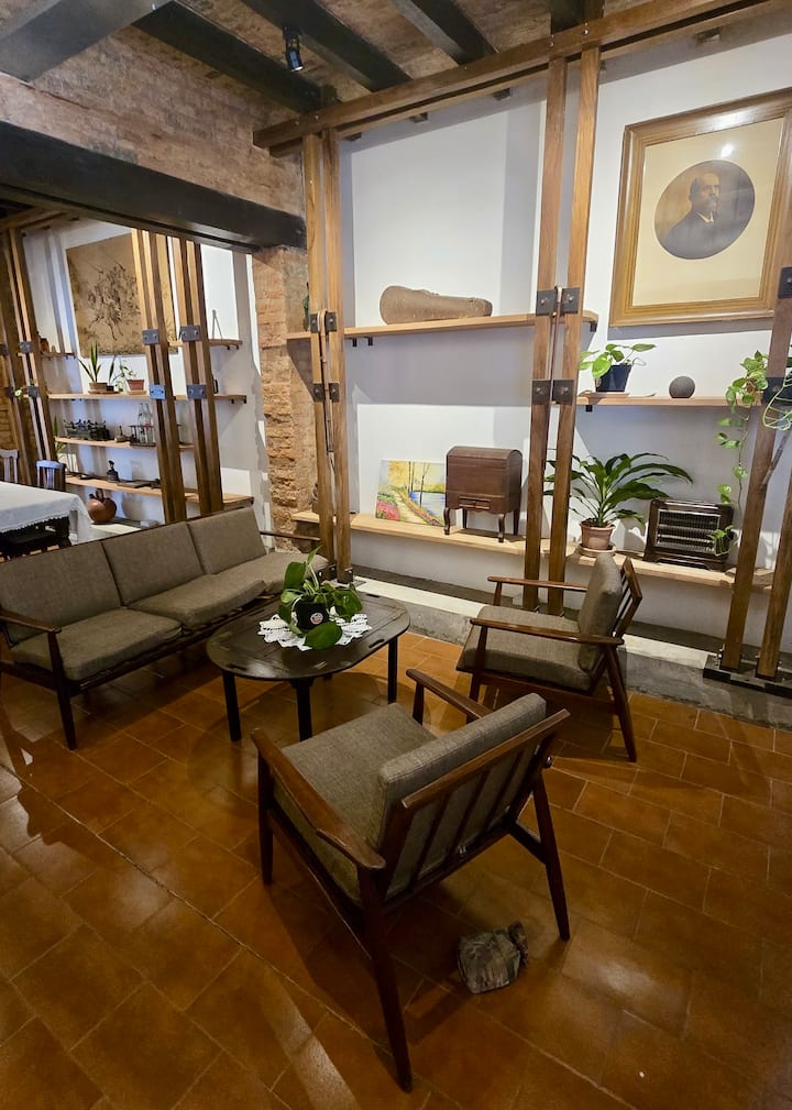 Casa Privada. Bo. Soho Las Mercedes - Asunción