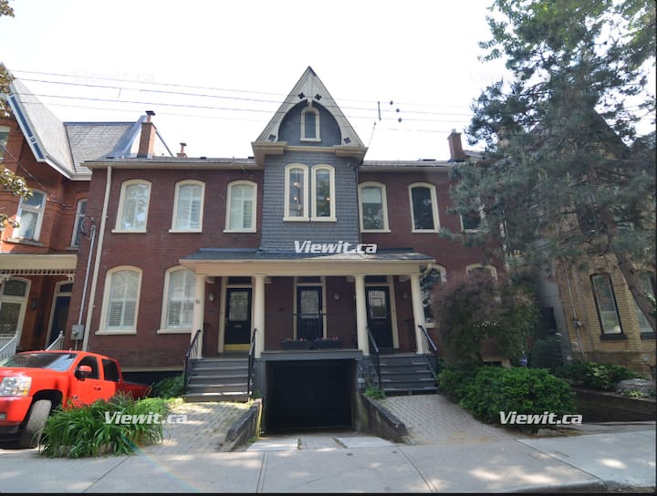 Spacious Heritage Home In The Heart Of The Village - Toronto, ON