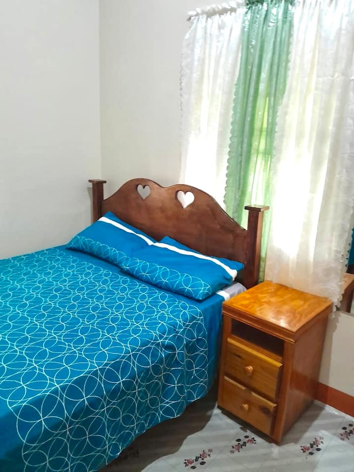 B’s Bed N Breakfast - Granada