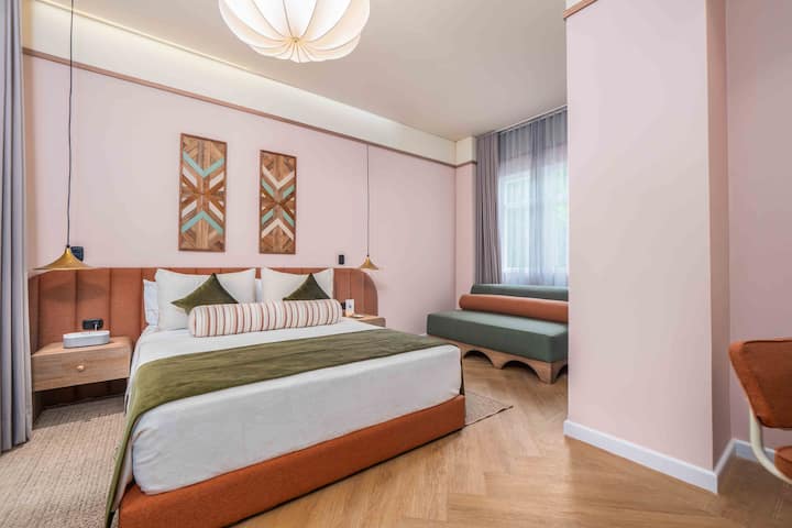 Estudio Superior Con Terraza Privada En Cali - Cali