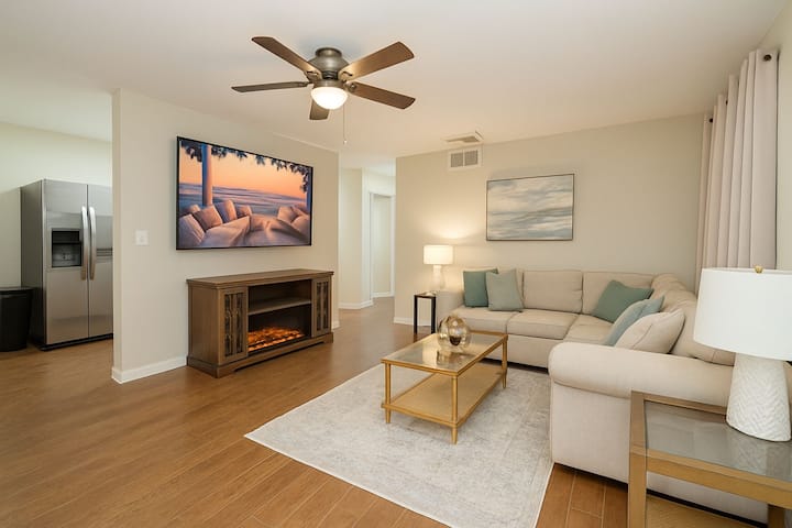 Cozy 3br Coastal Retreat | Near Tampa & Beaches - Apollo Beach, FL