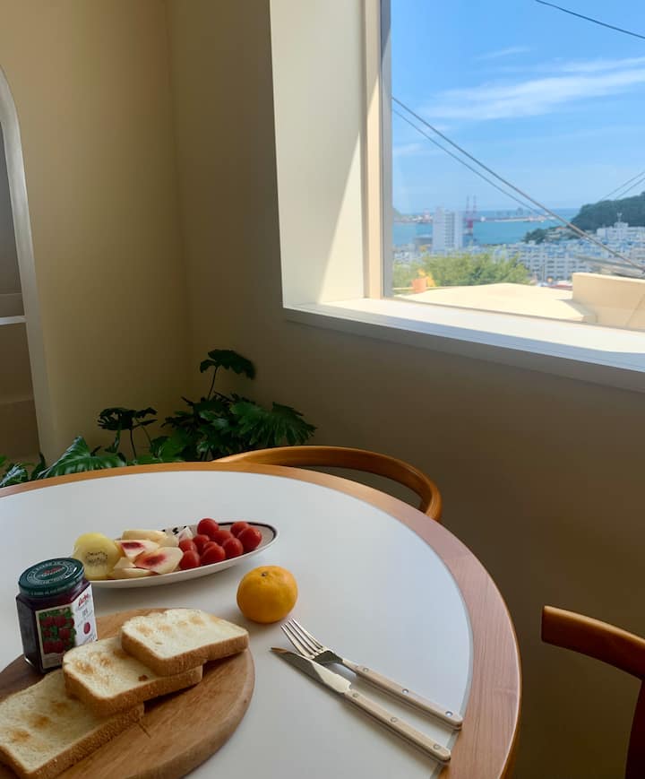 [해밀]부산항대교뷰•오션뷰•자쿠지•닌텐도스위치•보드게임•빔프로젝터•조식제공 - Busan