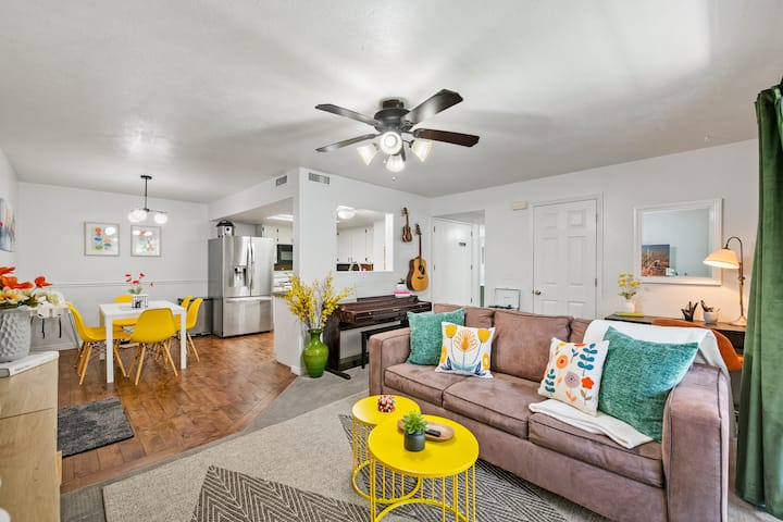New! Patio, Mtn View, Near Uvu/byu, Free Parking! - Golden Pond, Orem
