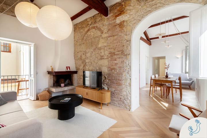 Is Tres Damas | Chic Living In The Heart Of Town - Cagliari