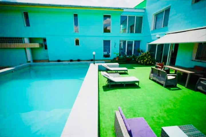 Sejur Confortabil Cu Mic Dejun Opțional. - Timișoara