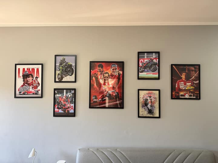 Ispirato Agli Amanti Del Motorsport E Dei Motori. - Ospitaletto