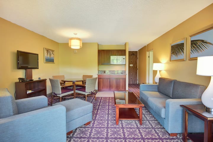 Hilo Hawaiian | 1br | 2 Queen | Pool | 2 Units - Hilo, HI