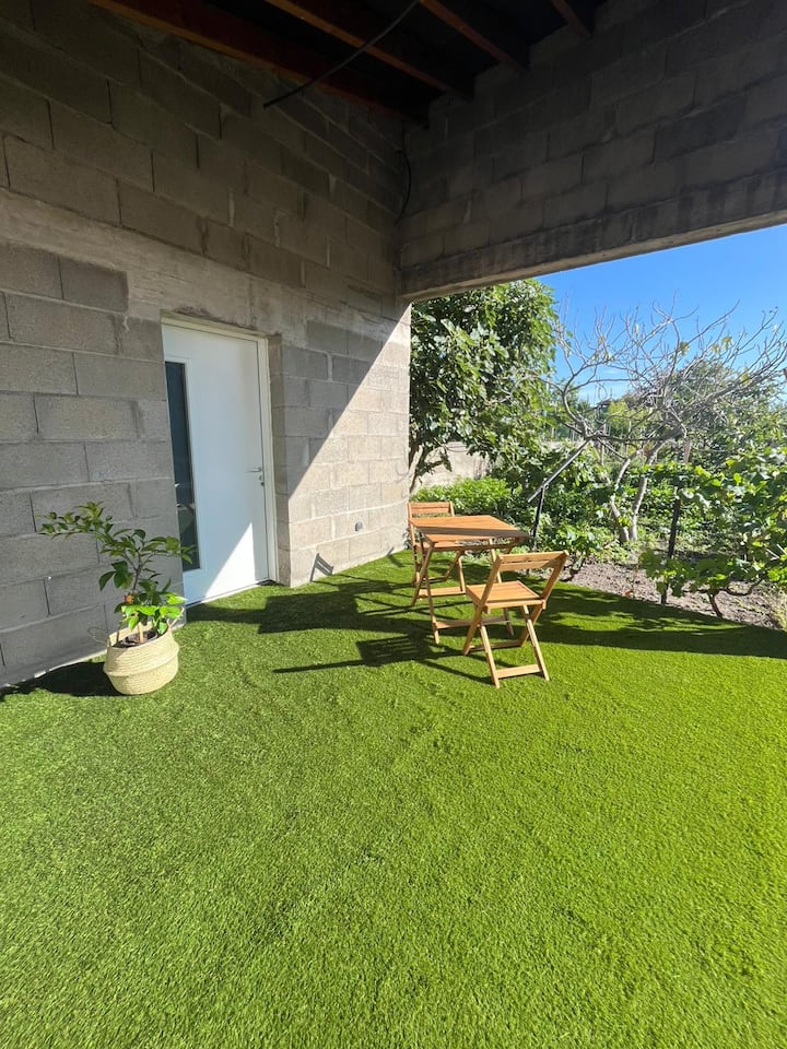 Petite Maison Cosy Dans Un Jardin Partagé - Pont-du-Château