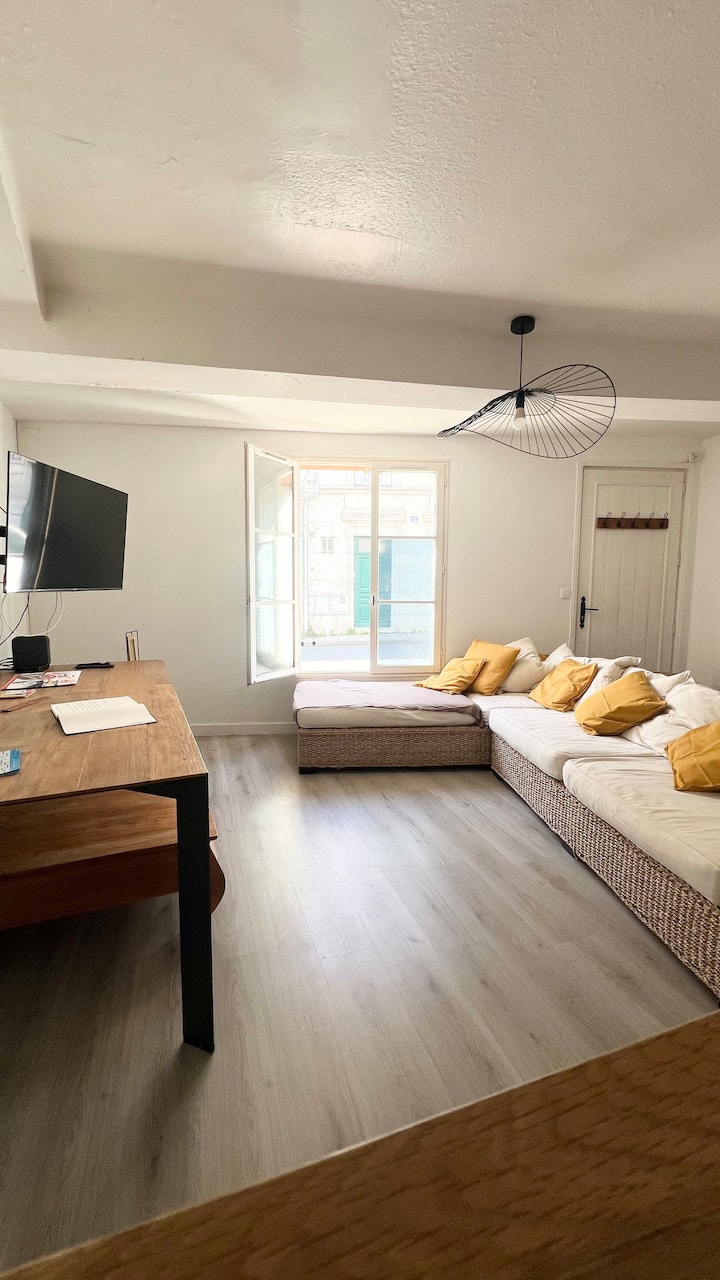 Appartement Chaleureux, Spacieux Et Bien Situé - Saumur