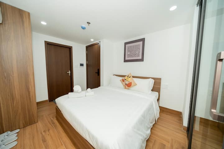 Urbano-stylish 1br Apt_7 Mins Walk To Mỹ Khê Beach - Da Nang