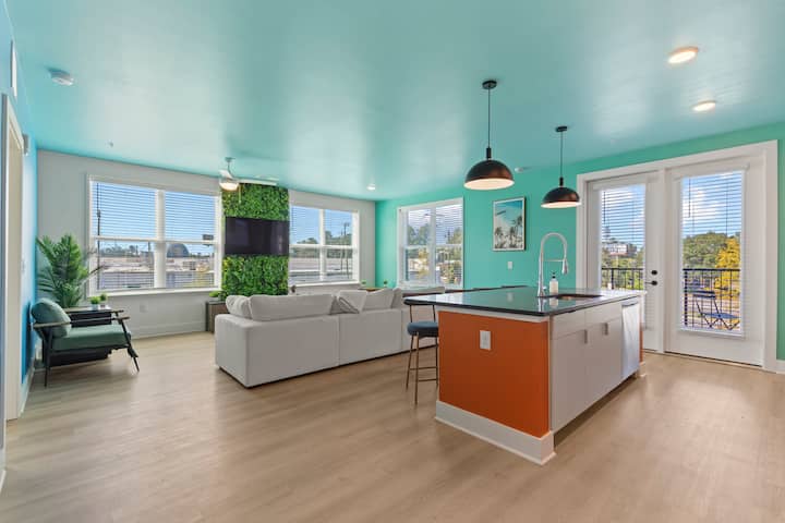 Stylish 2br Retreat In Midtown Savannah! - Savannah, GA