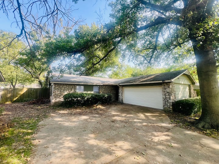 3 Bedroom 2 Baths Great Neighborhood Chefs Kitchen - Broken Arrow, OK