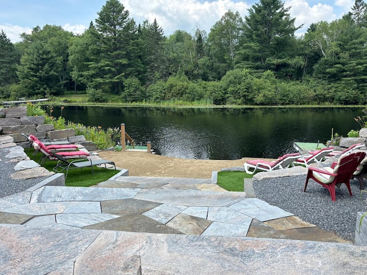 Muskoka River Beach Retreat - Huntsville