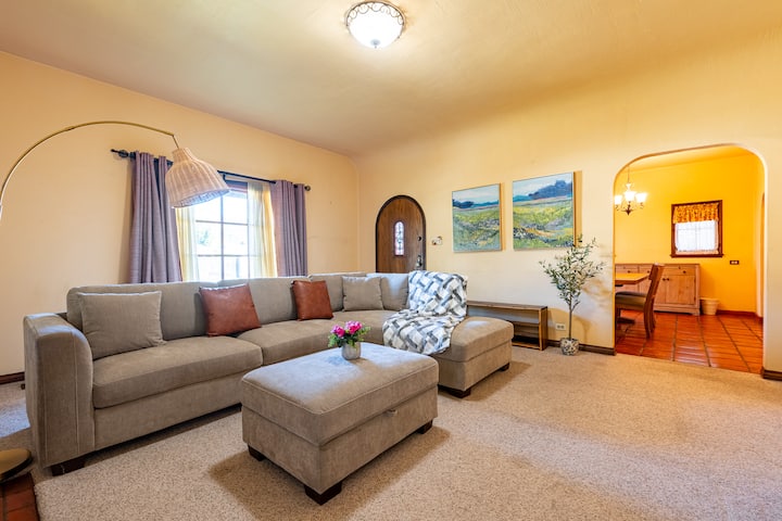 Hacienda Luz- Ristic Chăm & Patio 3b1b Home - Azusa, CA