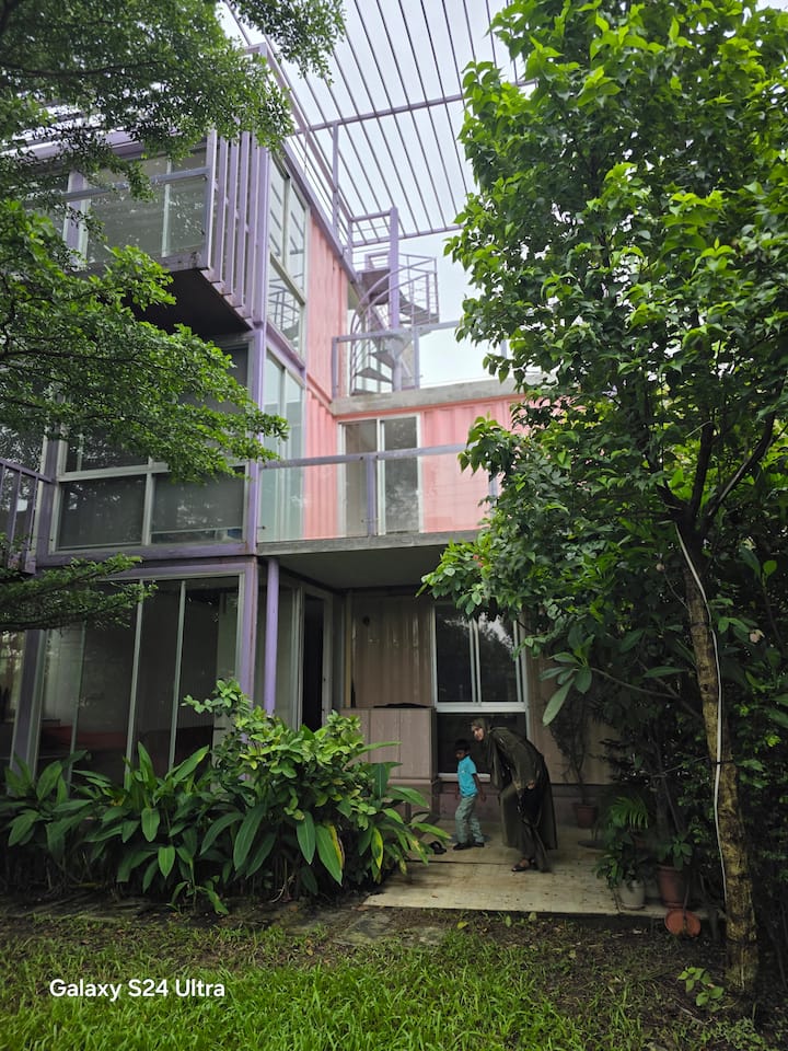 Triplex Container House At Pohs1, Near Basundhara - 다카