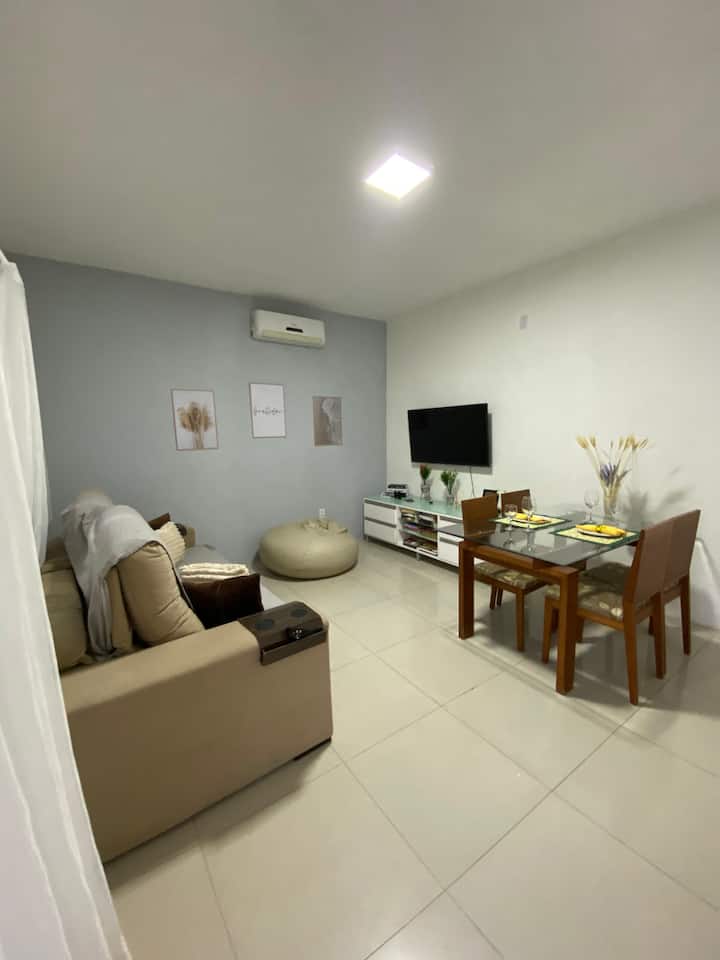 Casa Com 1/4 Ampla E Aconchegante Com Garagem - Rio Vermelho