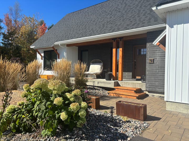 Hill Haven - Fredericton