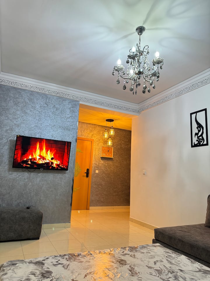 Luxe Appartement Calme Proche Macdo & Plage - Tangier, Morocco