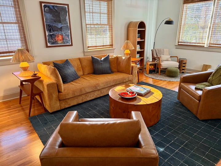 Rose Hill Hideaway, Cozy Cottage Near Ft Benning - Columbus, GA