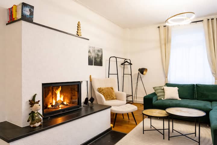 122 M² Altbau-wohnung Mit Stuck, Parkplatz Inkl. - Freudenstadt